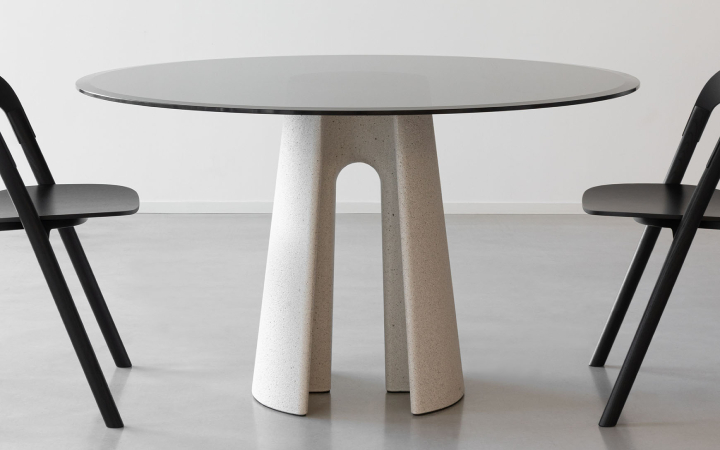 Ancora Round Table by Magis - Modernnest.com